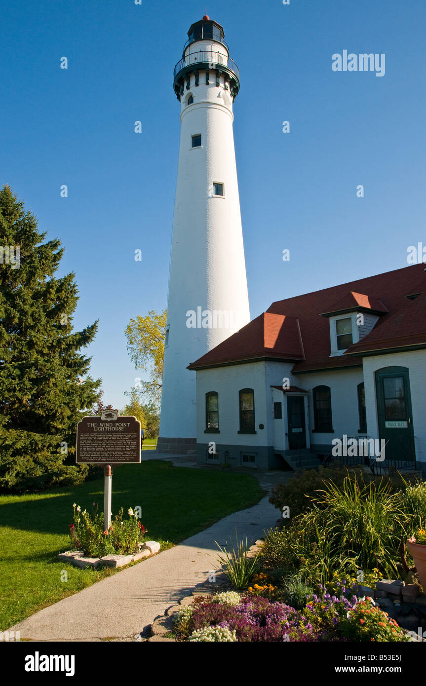 Exterior lighthouse and keeper quarters hi-res stock photography and ...