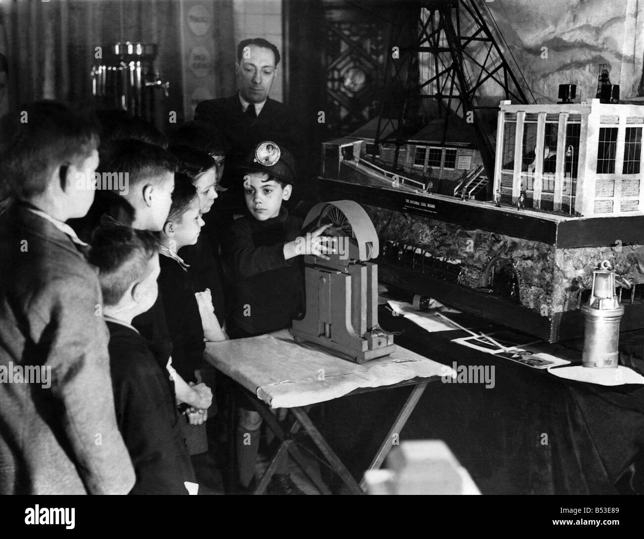 Inventions 1940s High Resolution Stock Photography and Images - Alamy