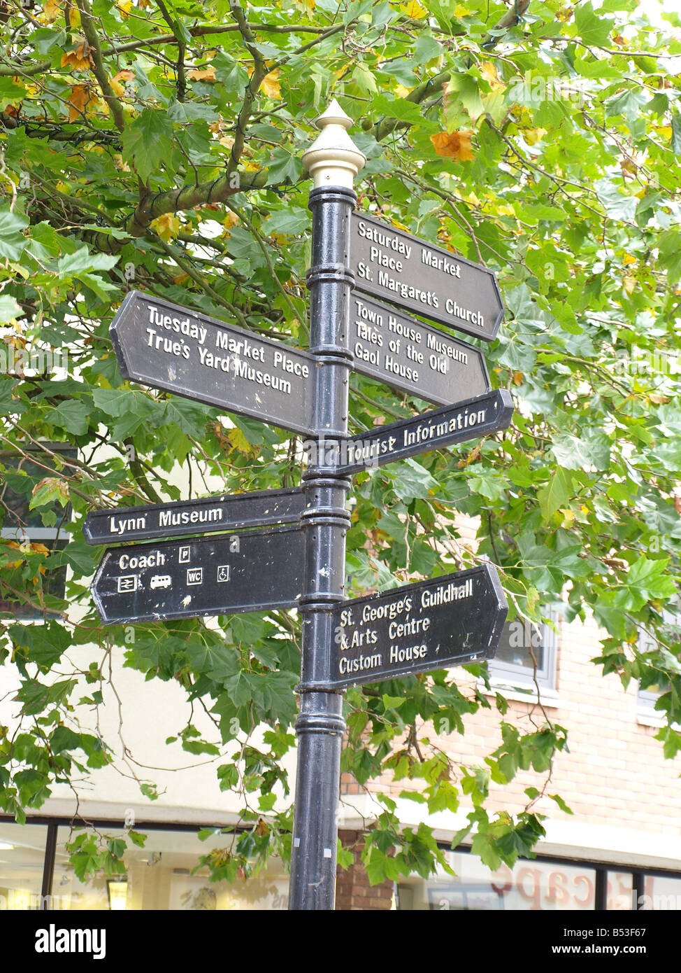 A direction signpost on the coner of new conduit street,Kings Lynn ...