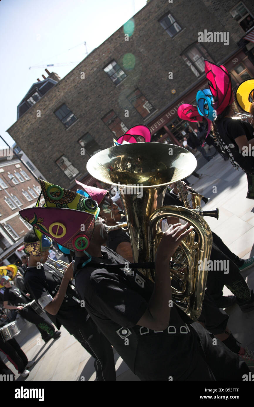 Marching band tuba musicians hi-res stock photography and images - Alamy