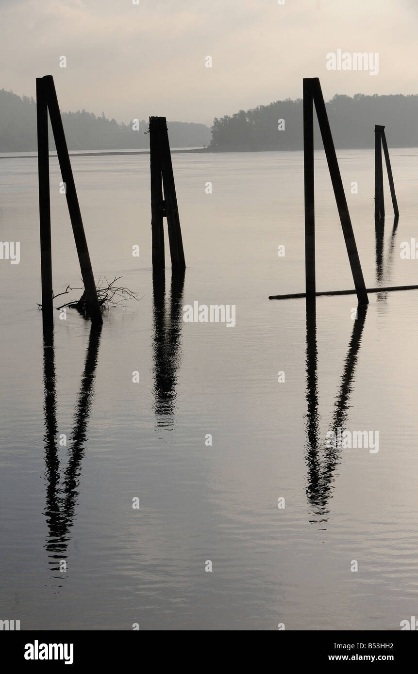 Reflections of water hi-res stock photography and images - Alamy