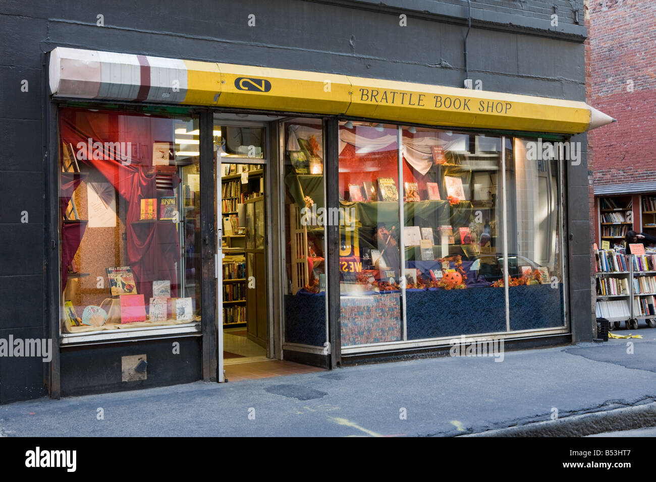 Boston brattle book shop hi-res stock photography and images - Alamy