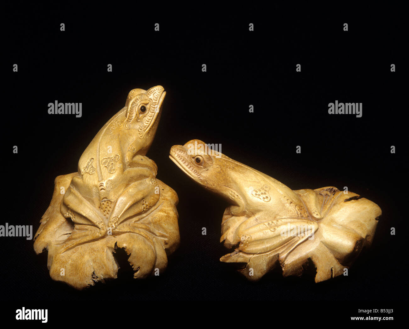 Indonesian Crafts Balinese frog carvings by J Made Darma of Ubud in ...