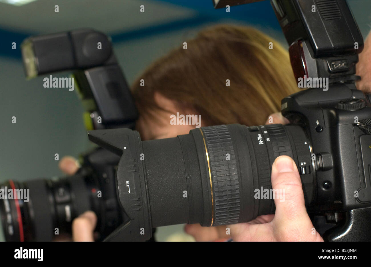 Reporter pap hi-res stock photography and images - Alamy