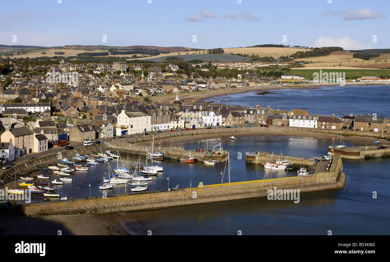 Daytime view of the former fishing harbour and town of Stonehaven in ...