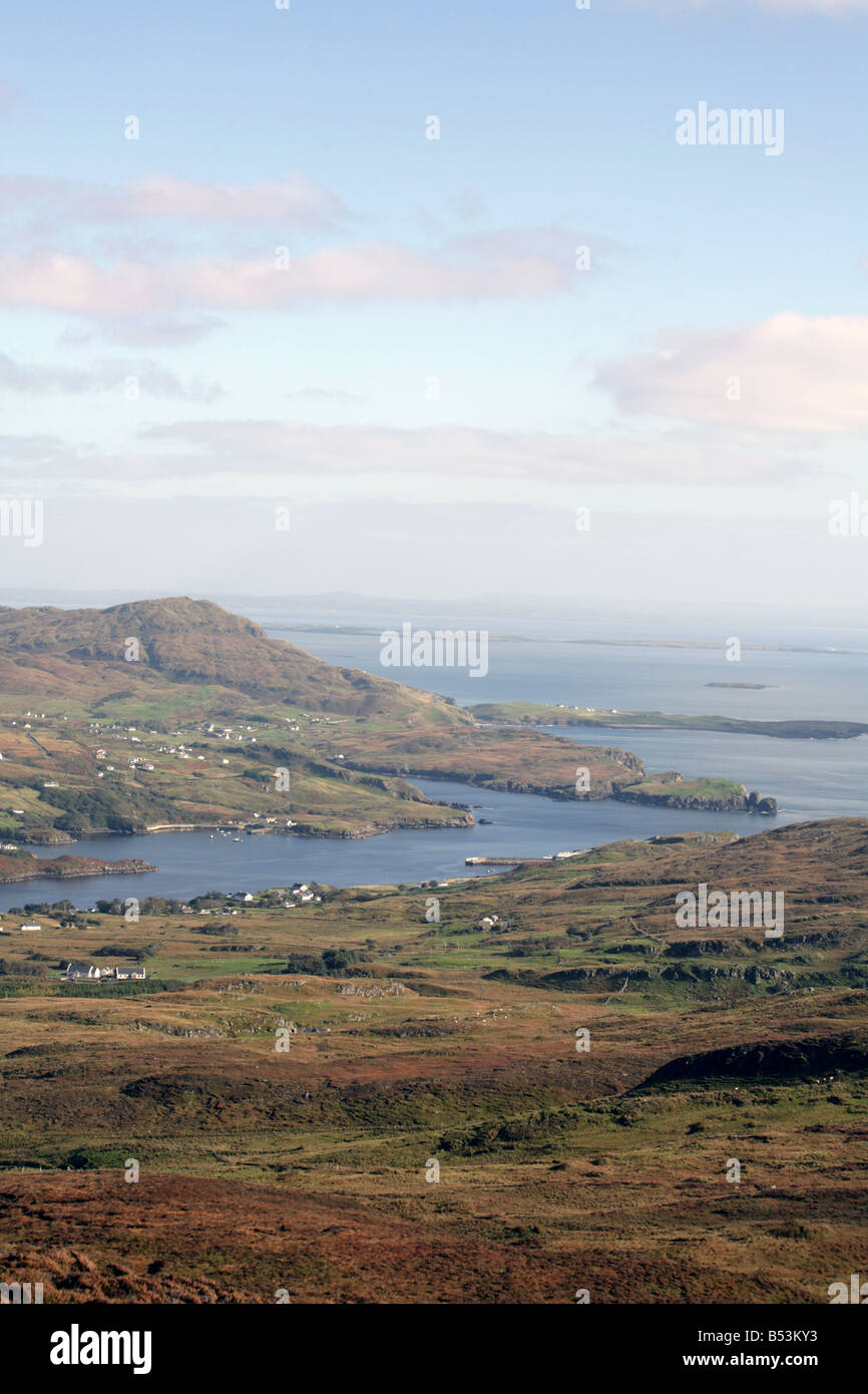 The dramatic cliffs of Slieve League The Amharc Mor near Bunglass ...