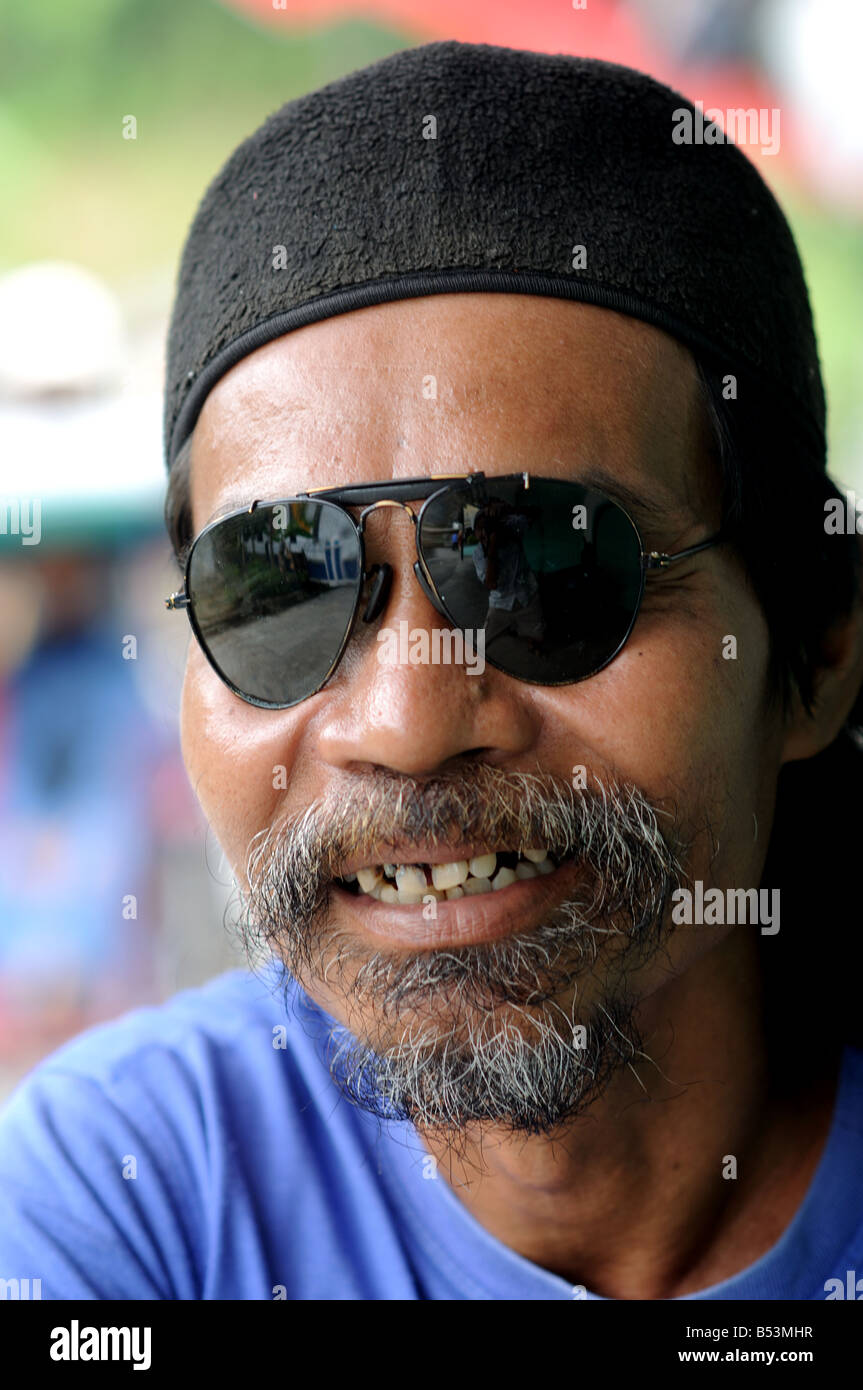 Portrait indonesian young muslim man hi-res stock photography and ...