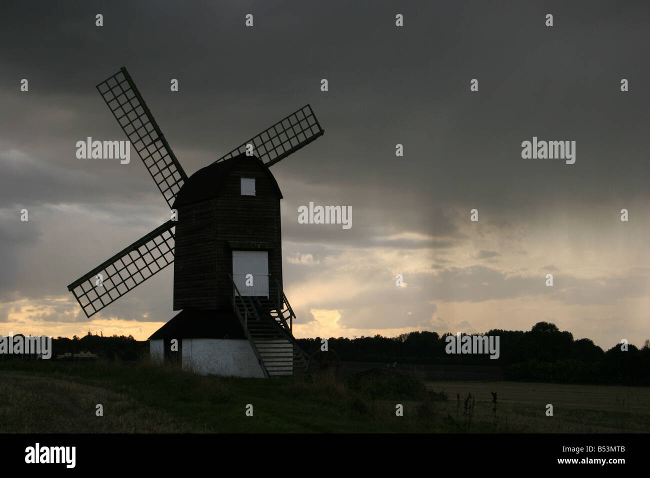 Pitstone windmill sail hi-res stock photography and images - Alamy