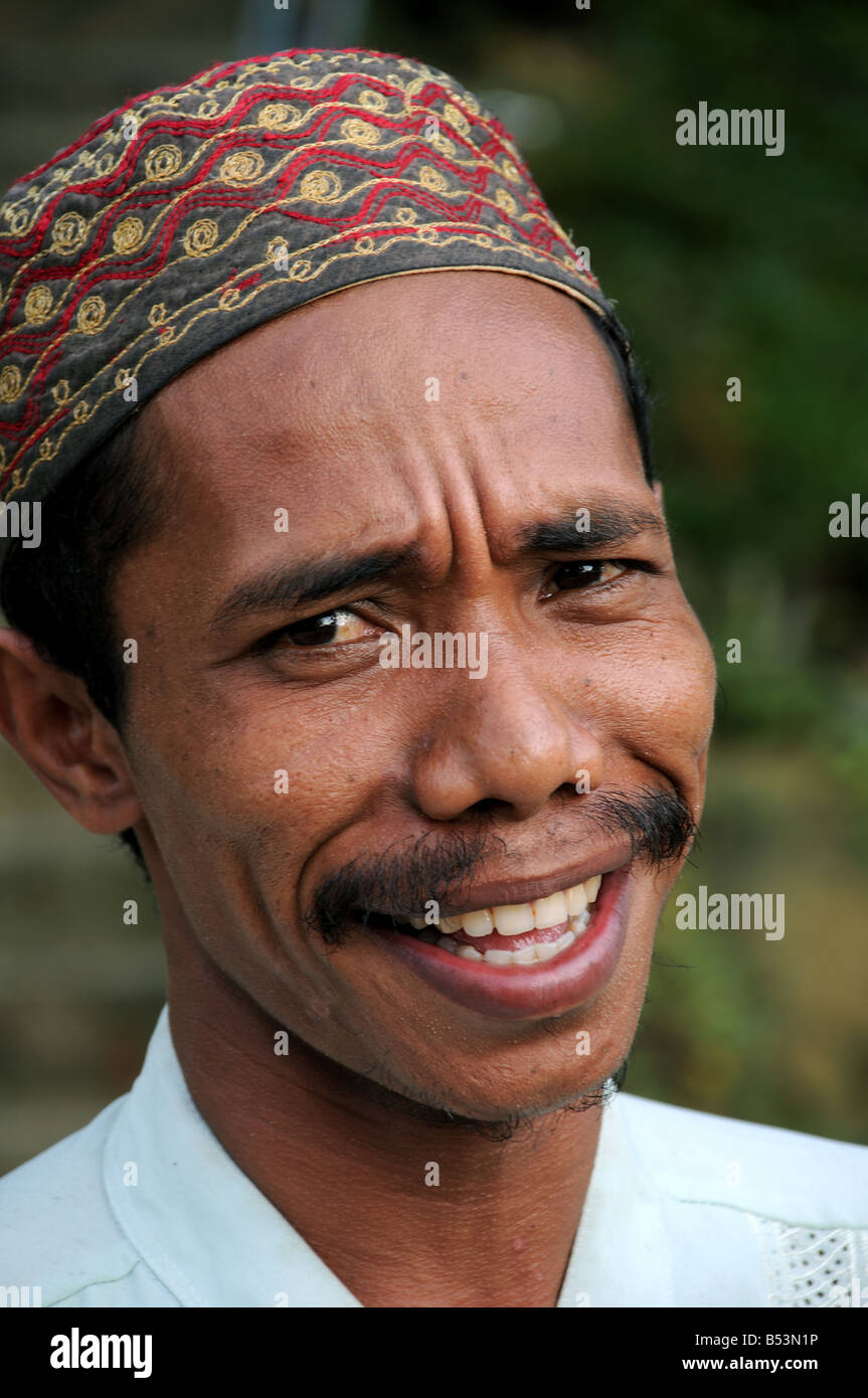 Portrait indonesian young muslim man hi-res stock photography and ...
