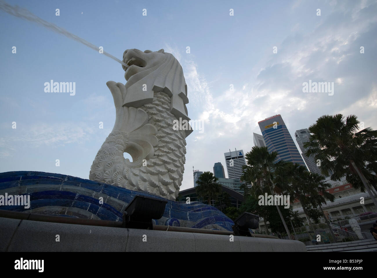 The merlion tower hi-res stock photography and images - Alamy