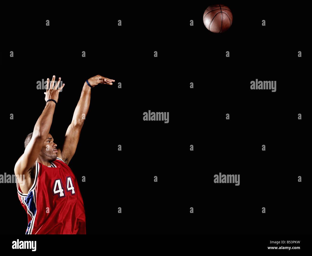 Shooting basketball hi-res stock photography and images - Alamy