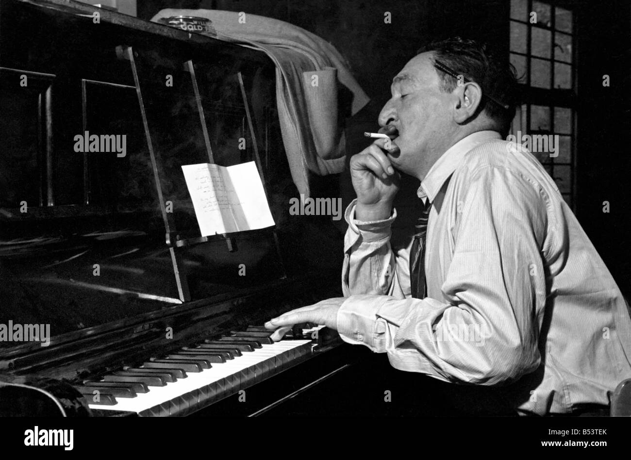 Harry leon hi-res stock photography and images - Alamy