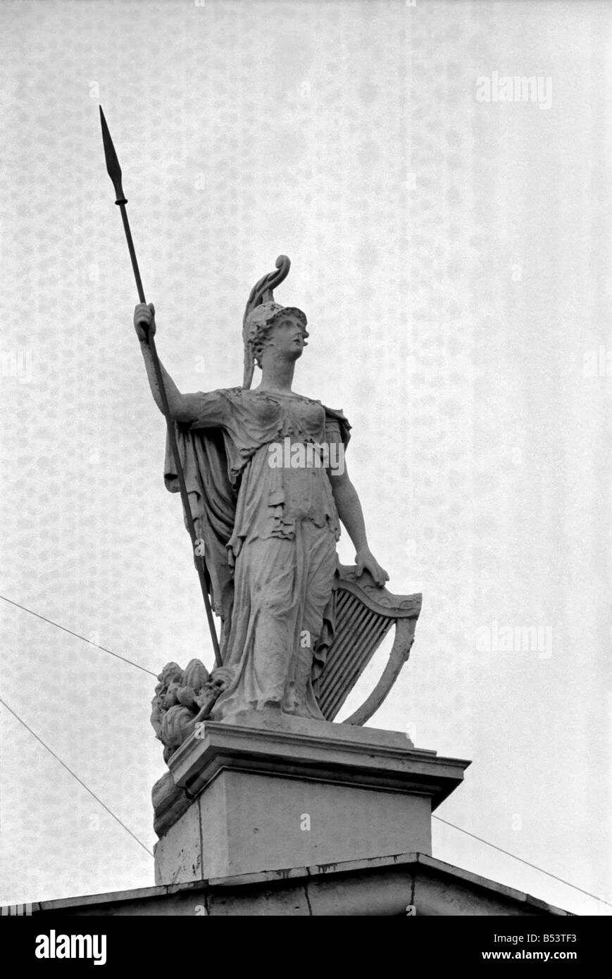 Republic of Ireland. Statues and architecture in the city of Dublin ...