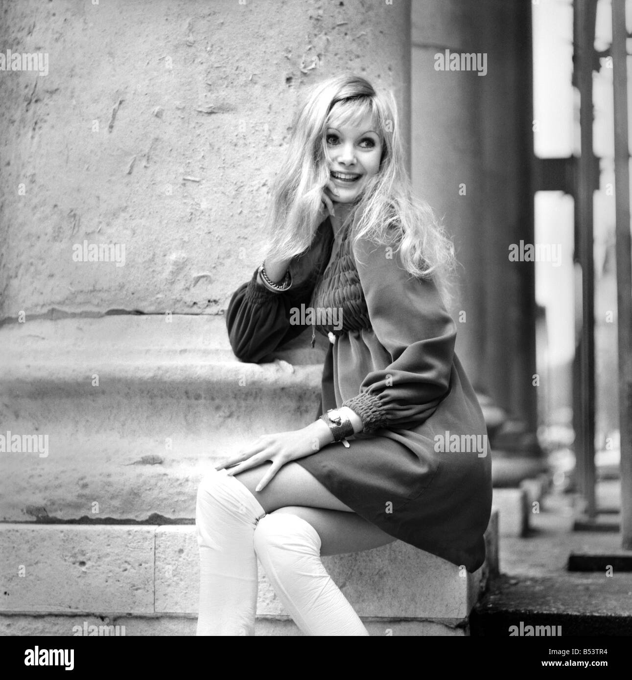 Actress model mandy smith aged hi-res stock photography and images - Alamy
