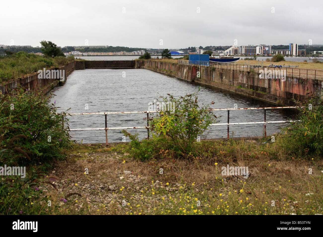 Cardiff dock wales hi-res stock photography and images - Alamy