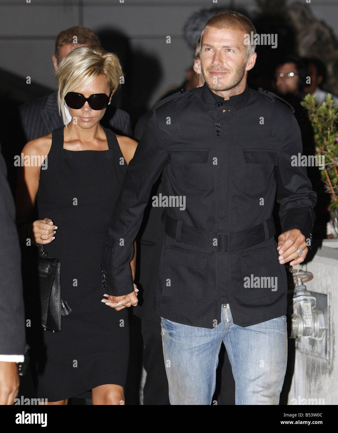 Victoria Beckham.and David arrive in LA Stock Photo - Alamy