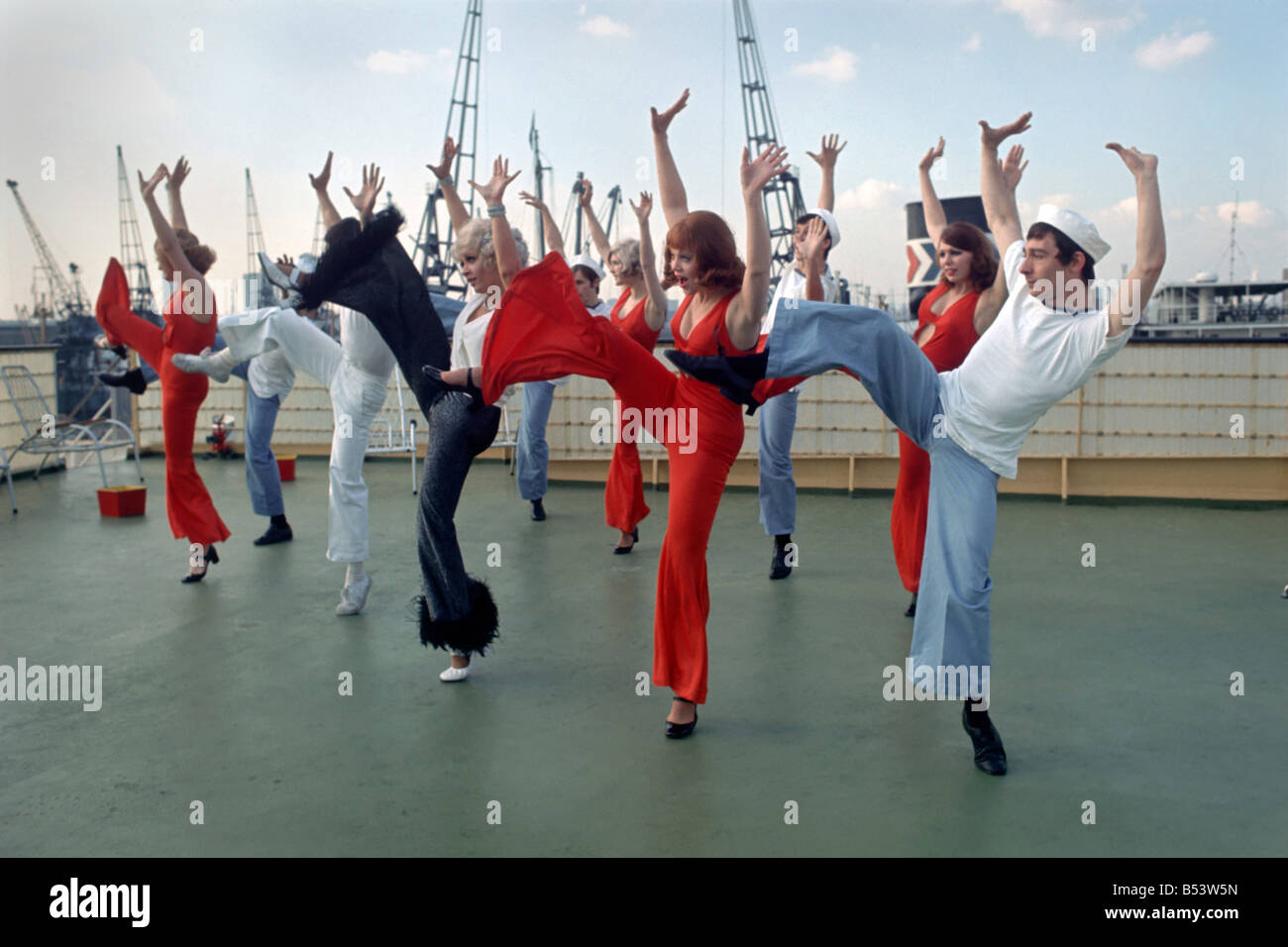 Anything Goes is a new musical comedy that has its preview at the ...