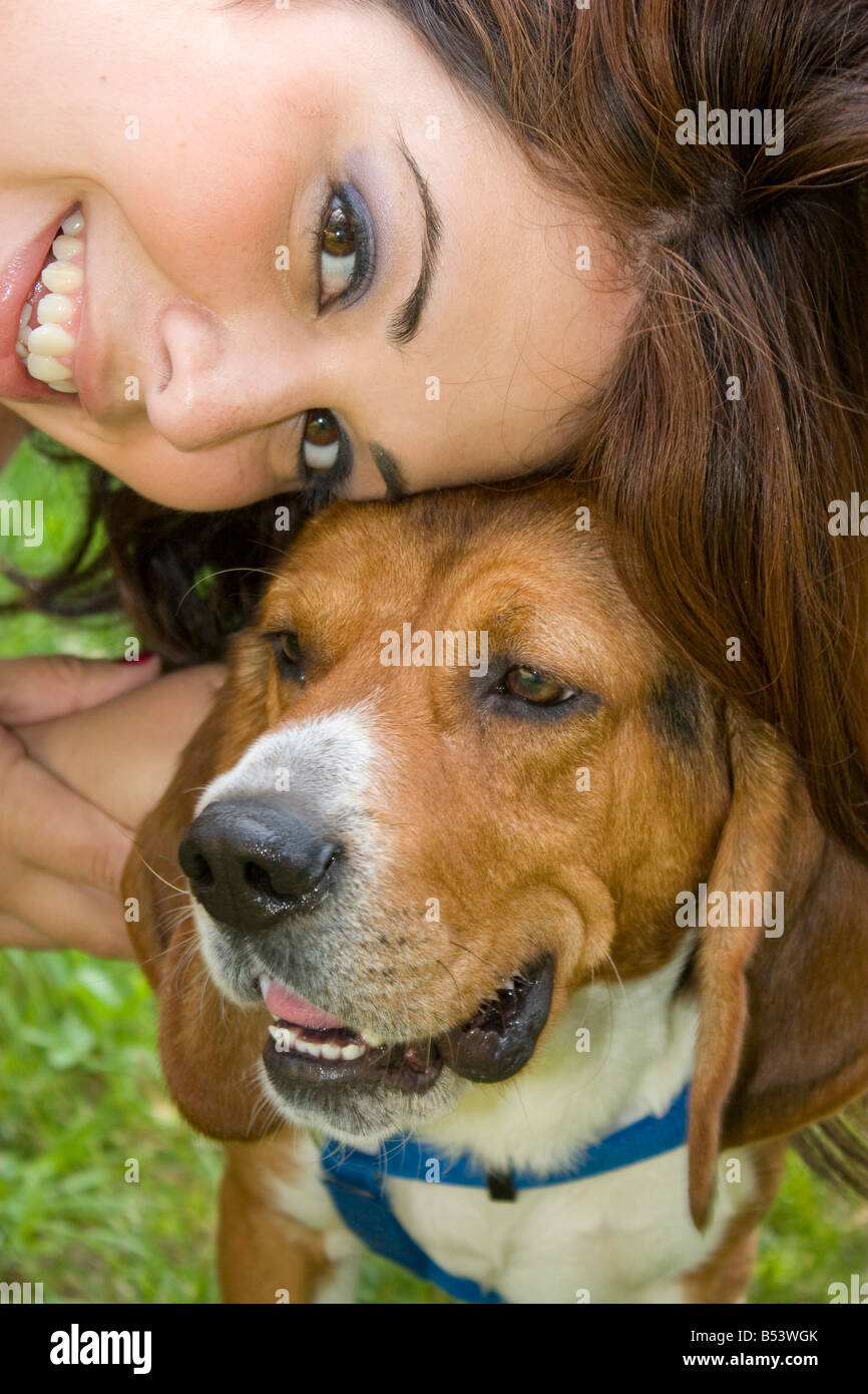 Woman with beagle dog cuddling hi-res stock photography and images - Alamy