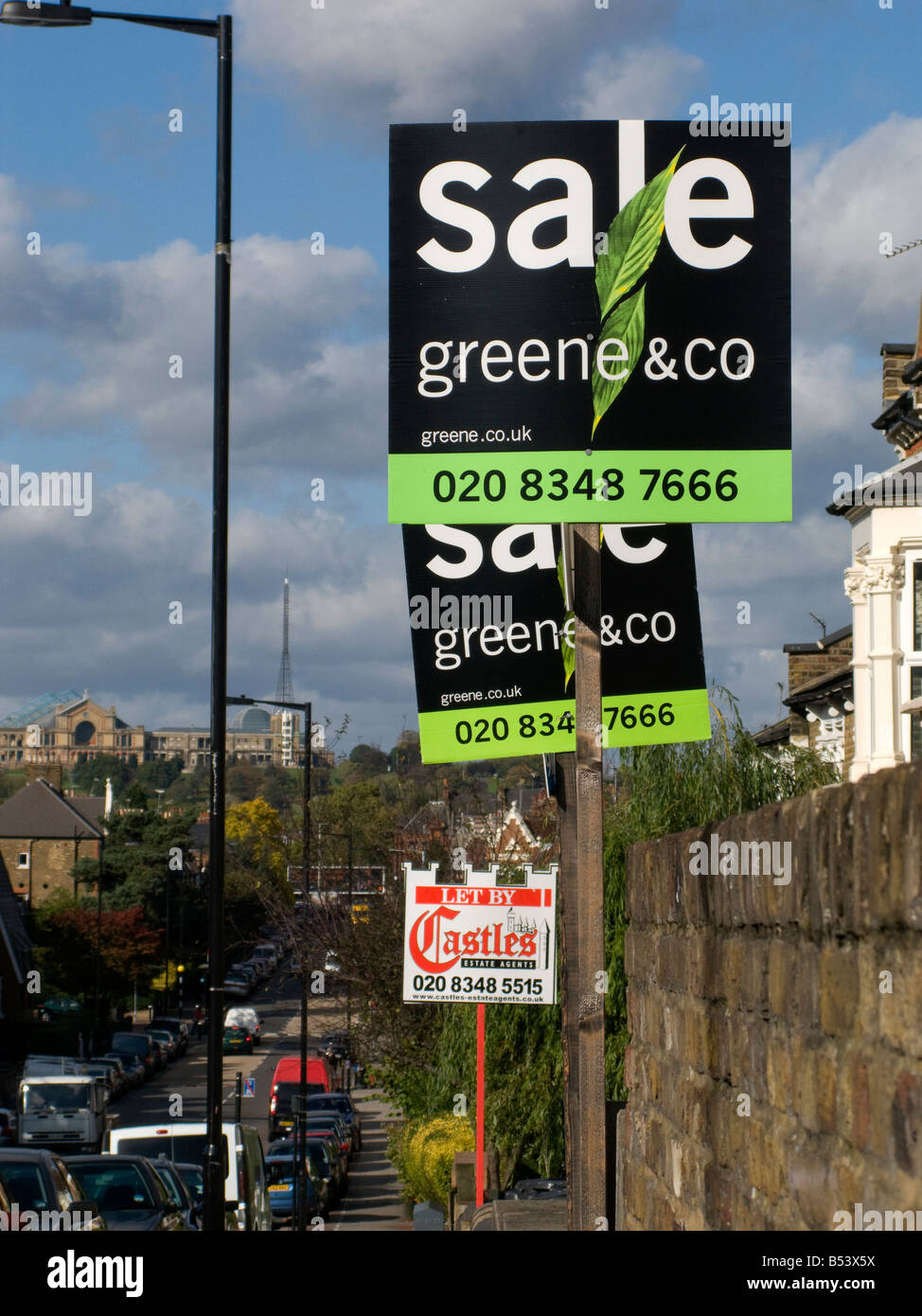 For Sale Signs Stock Photo - Alamy