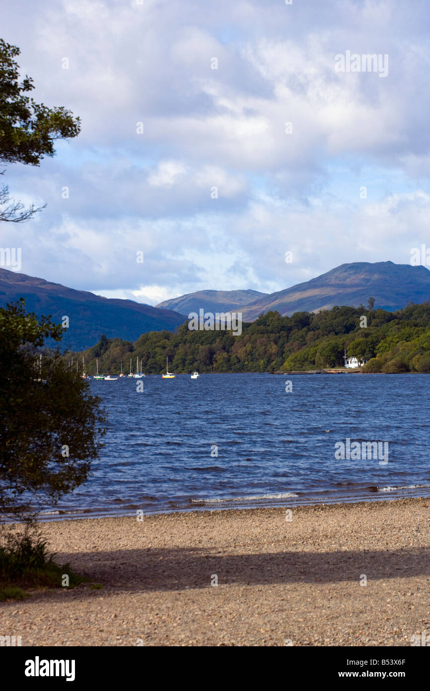 Loch lochs hi-res stock photography and images - Alamy