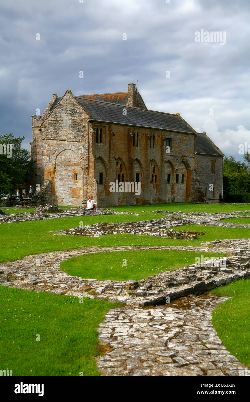 The Abbots House Muchelney Abbey ruins (English Heritage) Somerset ...