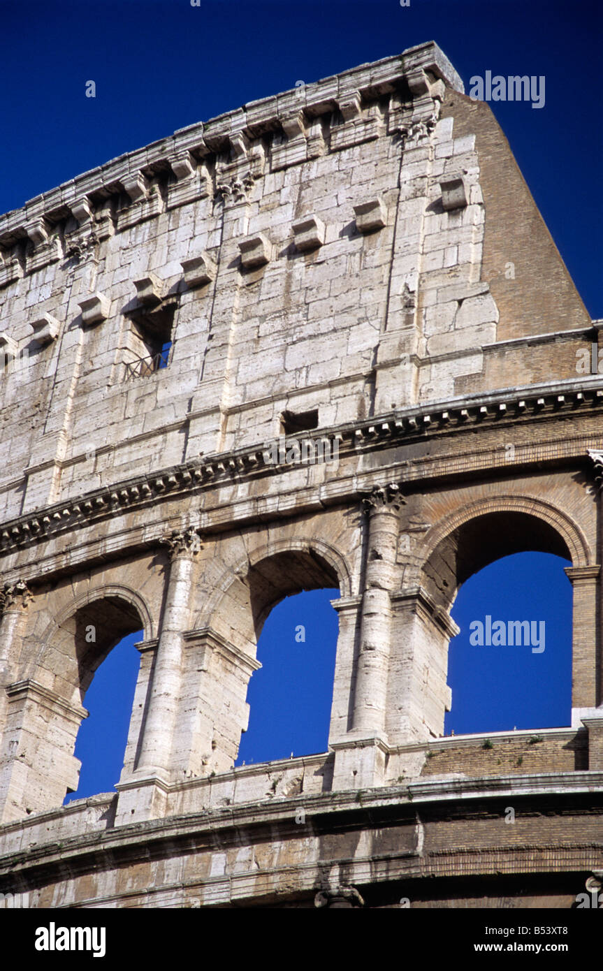 Colosseum rome colosseo vertical hi-res stock photography and images ...
