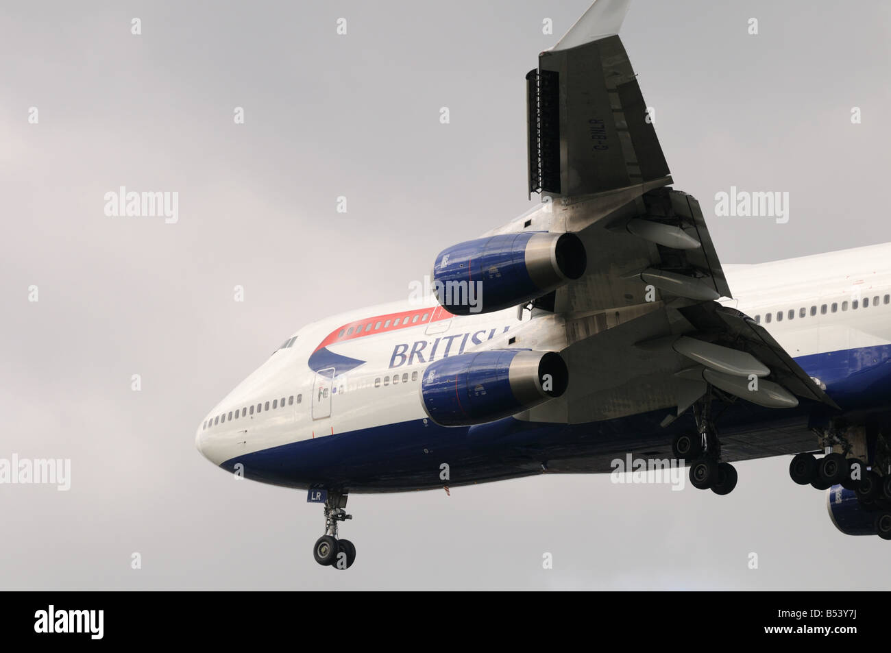 Airplane landing gear hi-res stock photography and images - Alamy