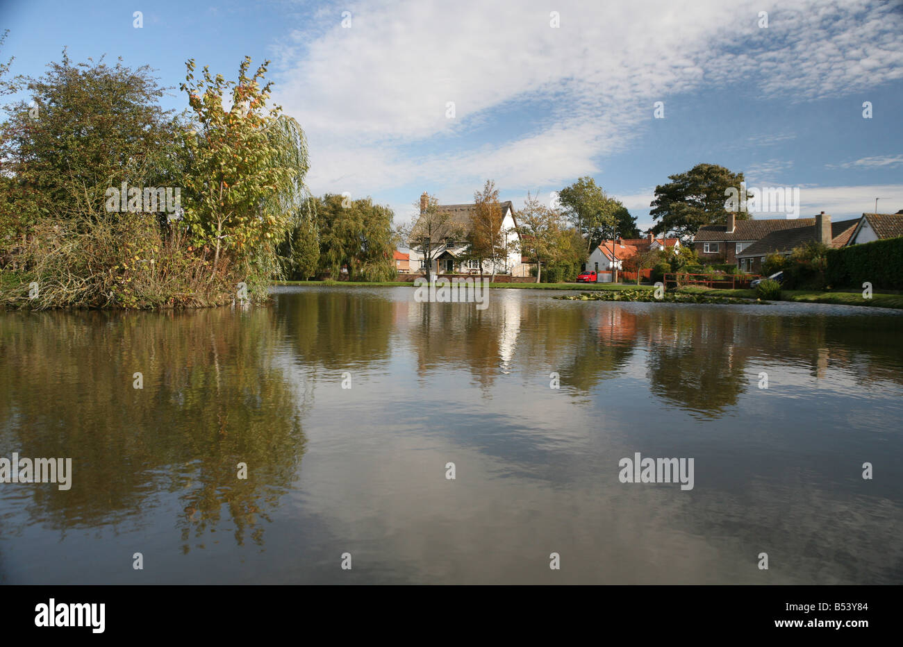 Wootton ulceby lincolnshire pond hi-res stock photography and images ...