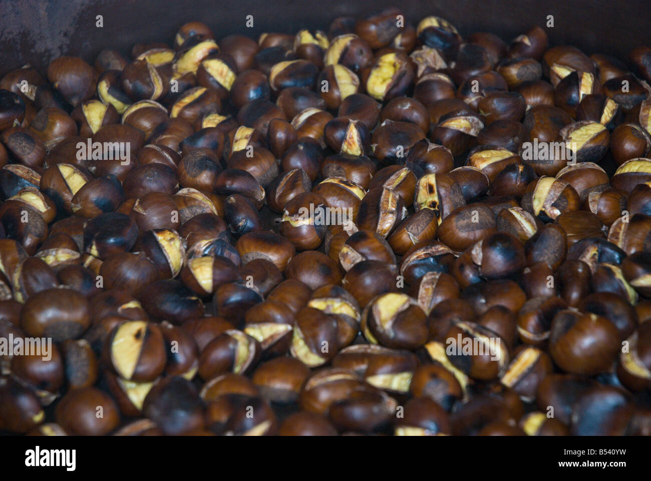 Roasted sweet chestnuts hi-res stock photography and images - Alamy