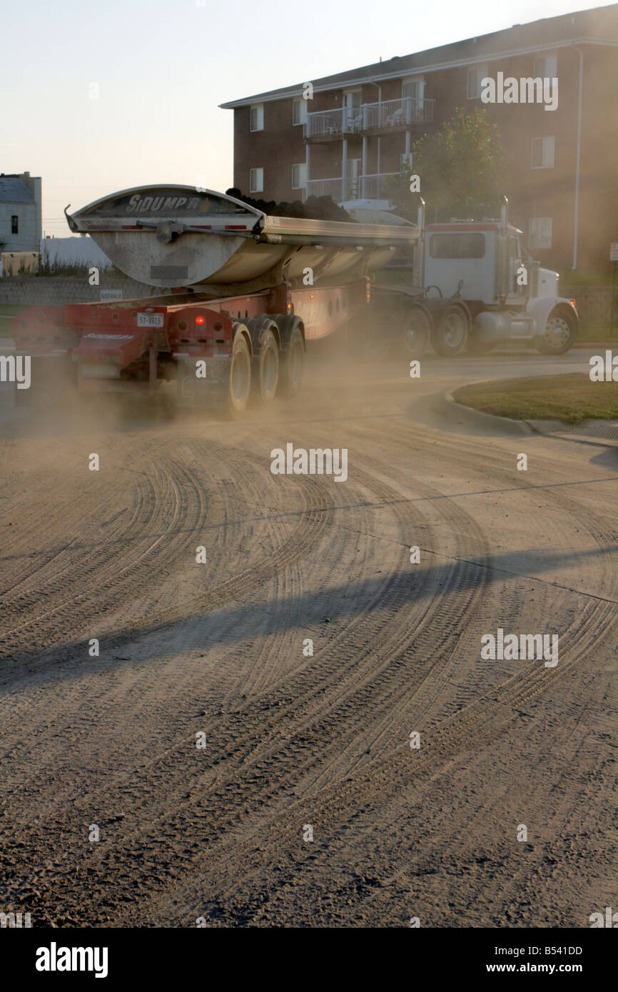 Side trailer hi-res stock photography and images - Alamy