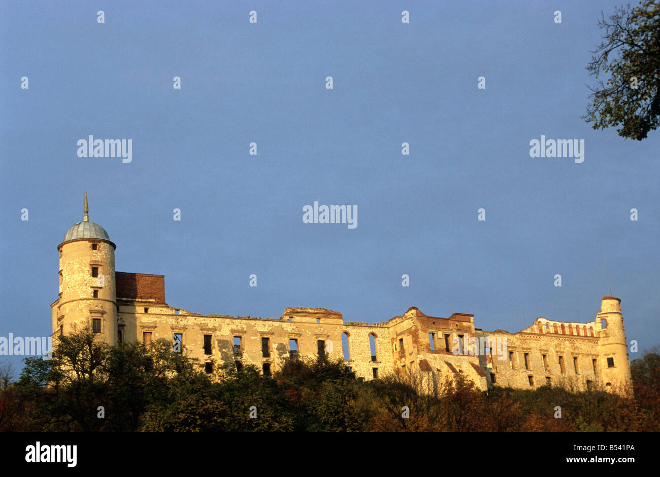 Janowiec Castle, Poland Stock Photo - Alamy