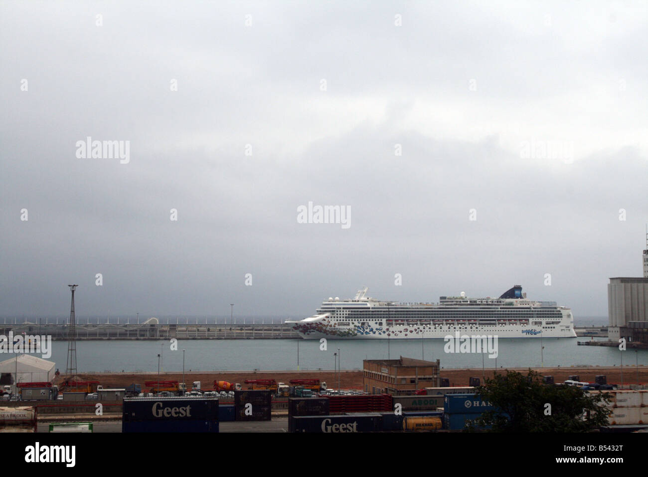 Best cruise ship image hi-res stock photography and images - Alamy