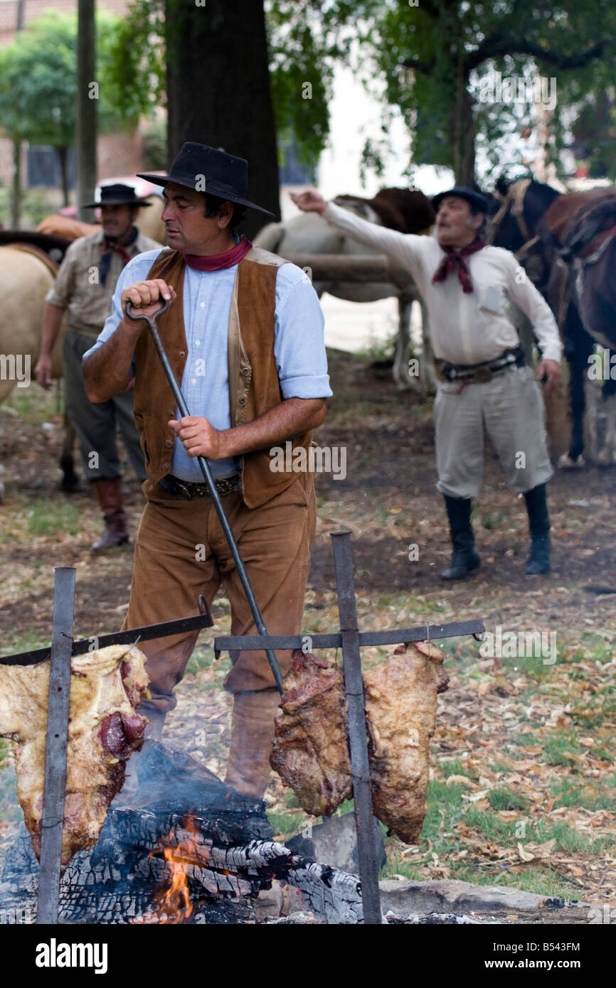 Asado gaucho argentina hi-res stock photography and images - Alamy