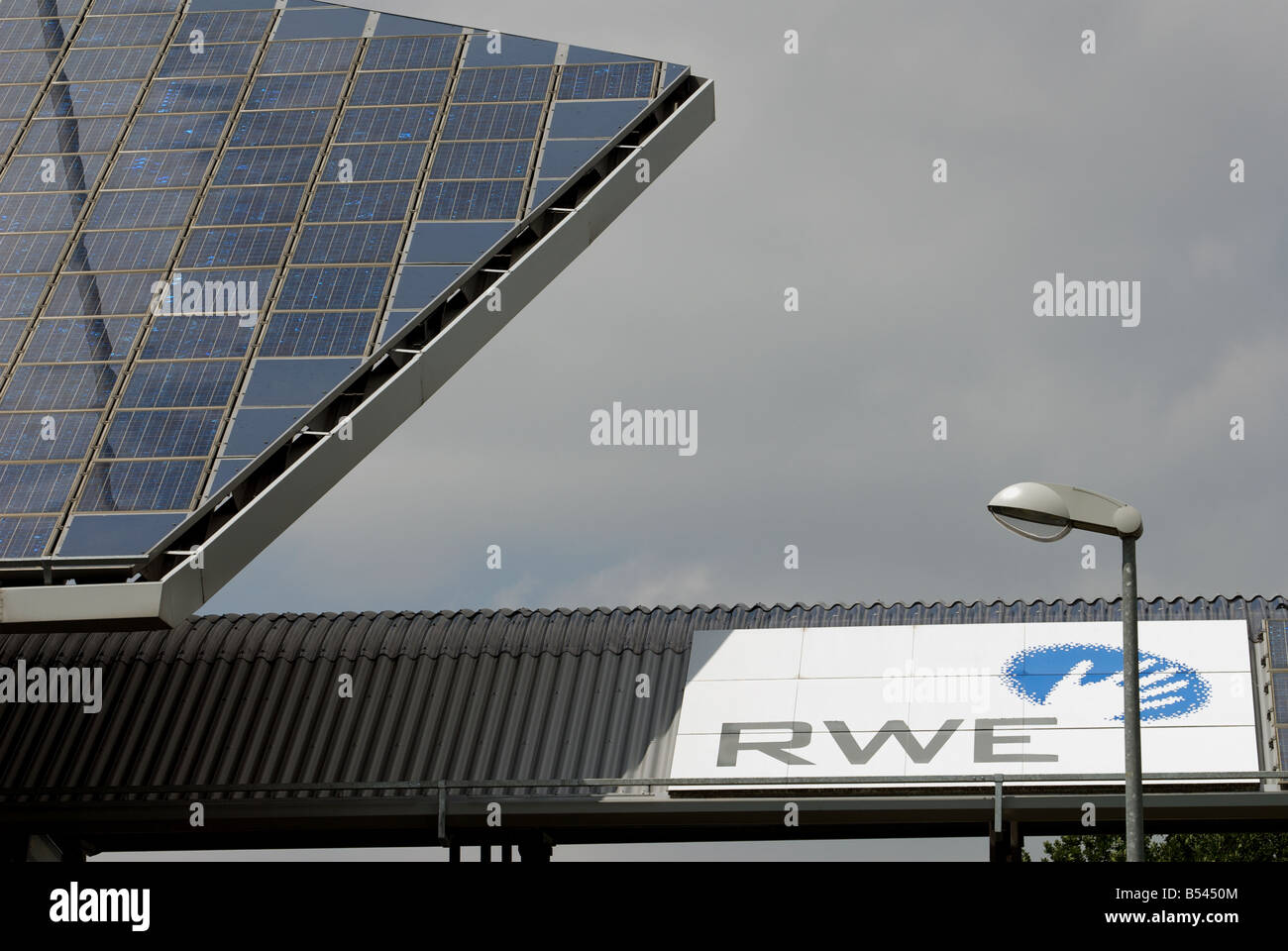 RWE solar energy power station supplying electricity to a railway ...
