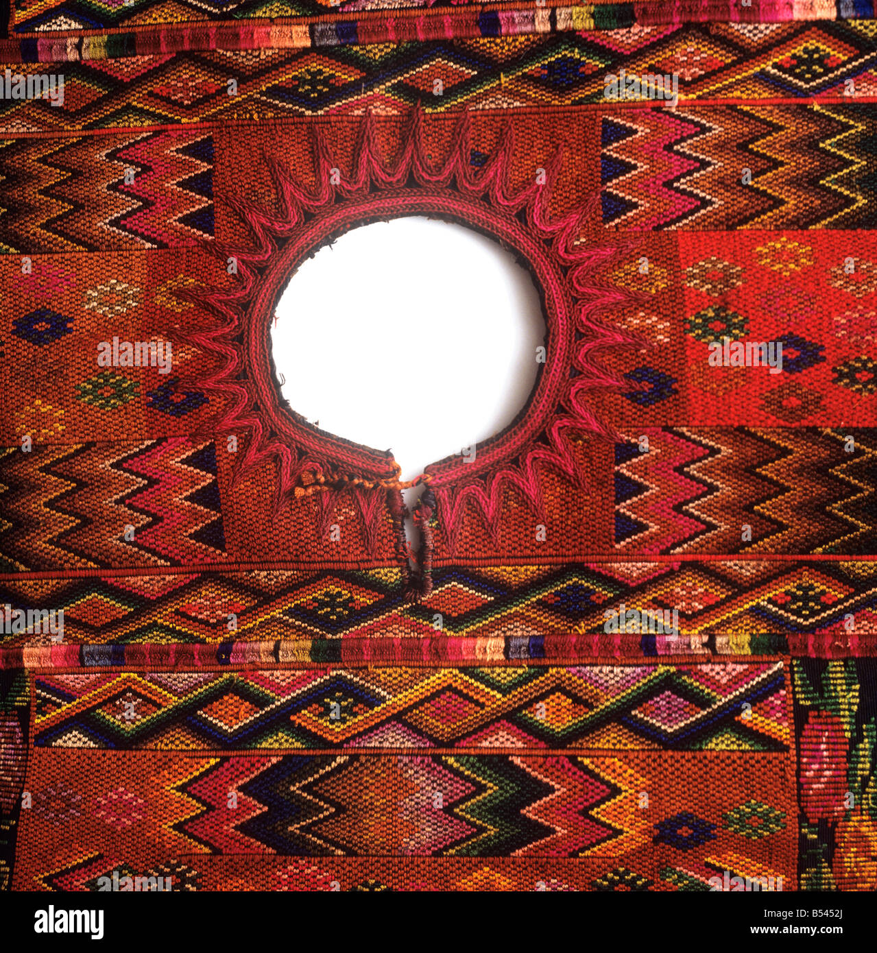 Santiago atitlan guatemala textiles hi-res stock photography and images ...