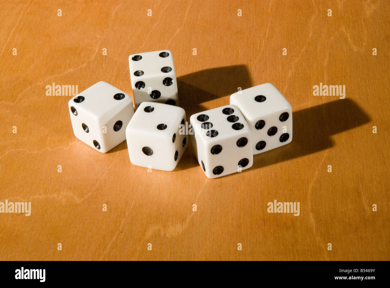 Five dice hi-res stock photography and images - Alamy