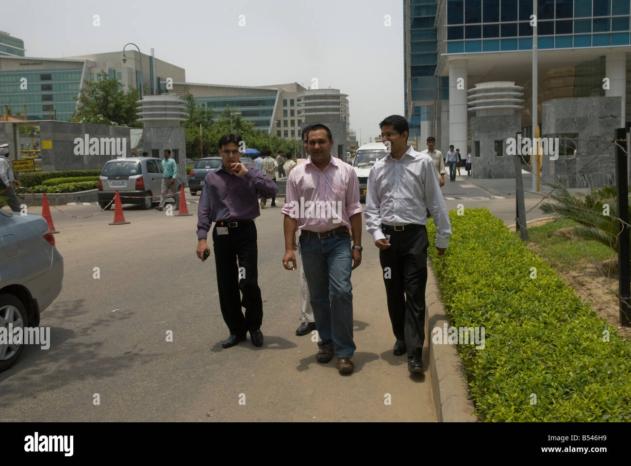 Indian businessmen in Gurgaon, New Delhi CBD, India Stock Photo - Alamy