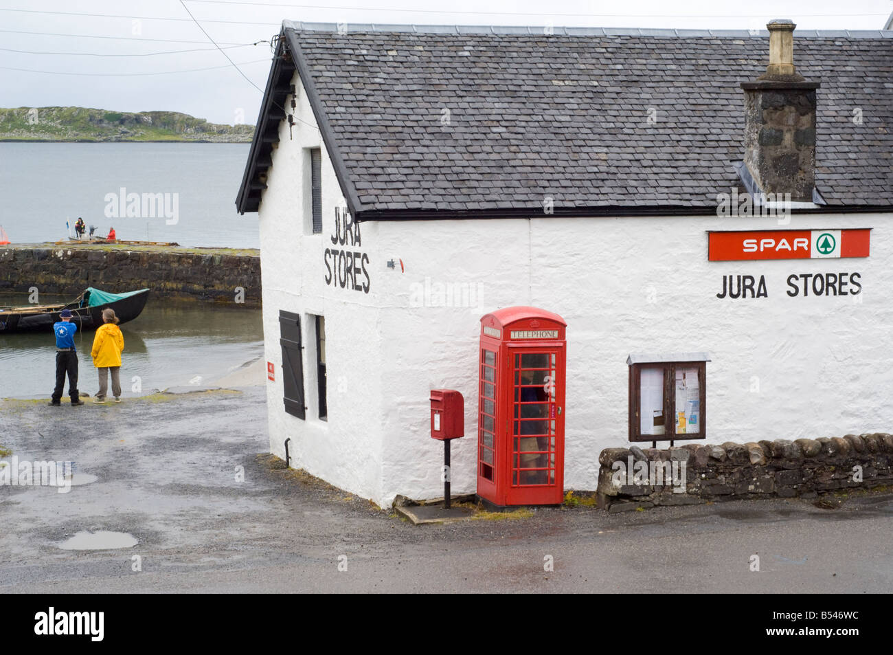 Scottish village shop store hi-res stock photography and images - Alamy