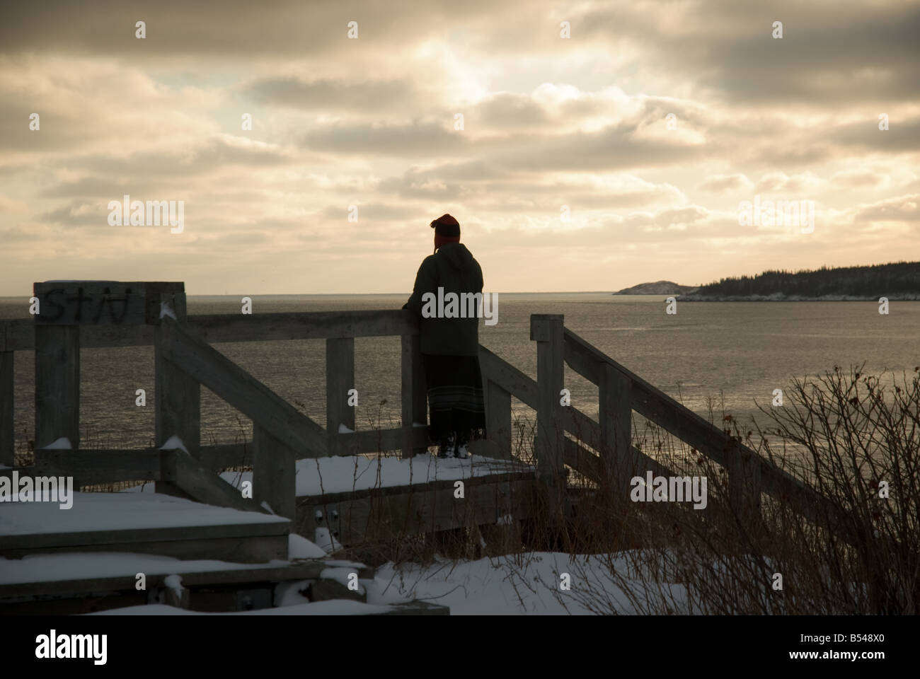 Single person silhouette hi-res stock photography and images - Alamy