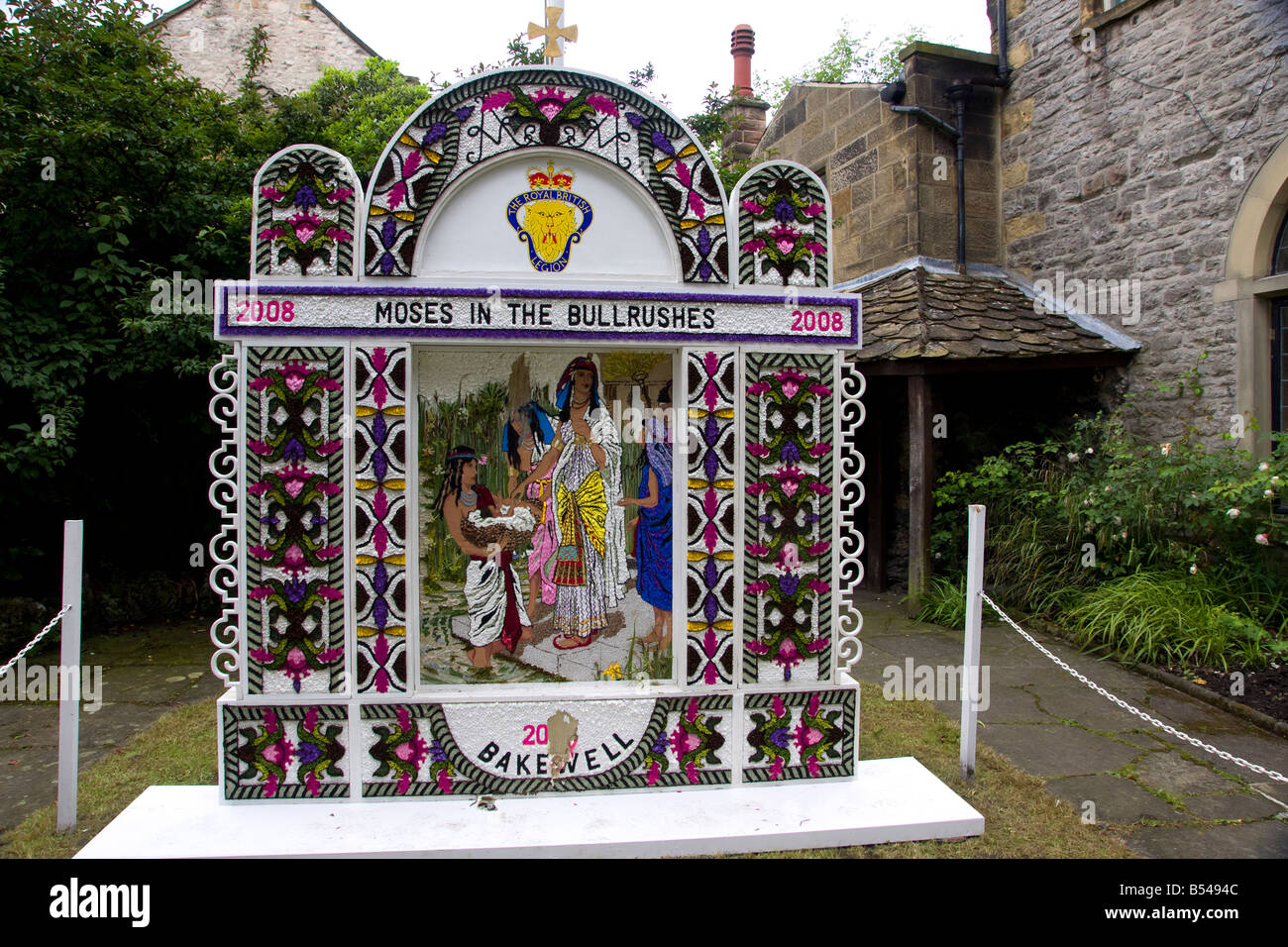 Well in village hi-res stock photography and images - Alamy