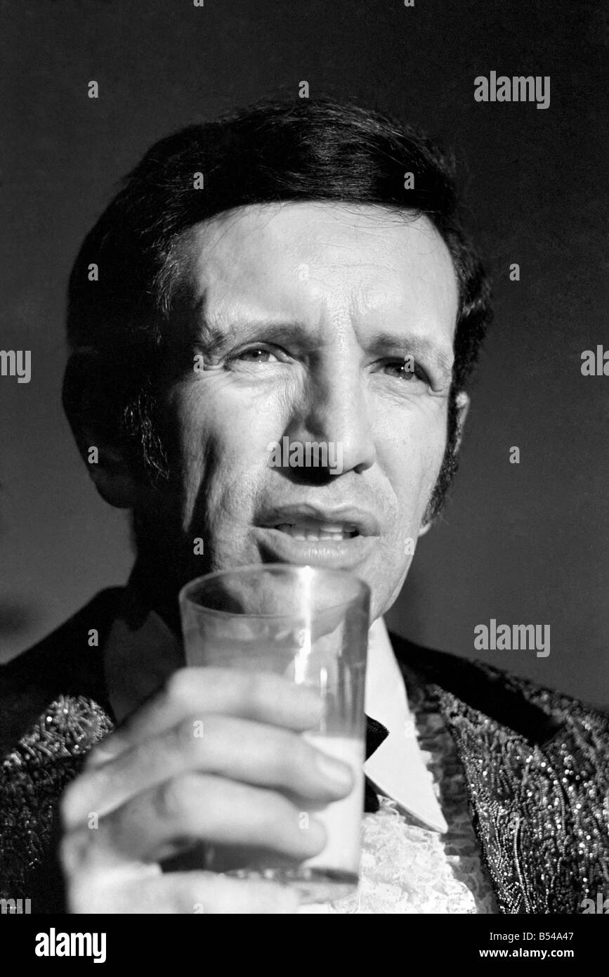 Cabaret artist and Britain's top singing coach Bob Anthony is ...