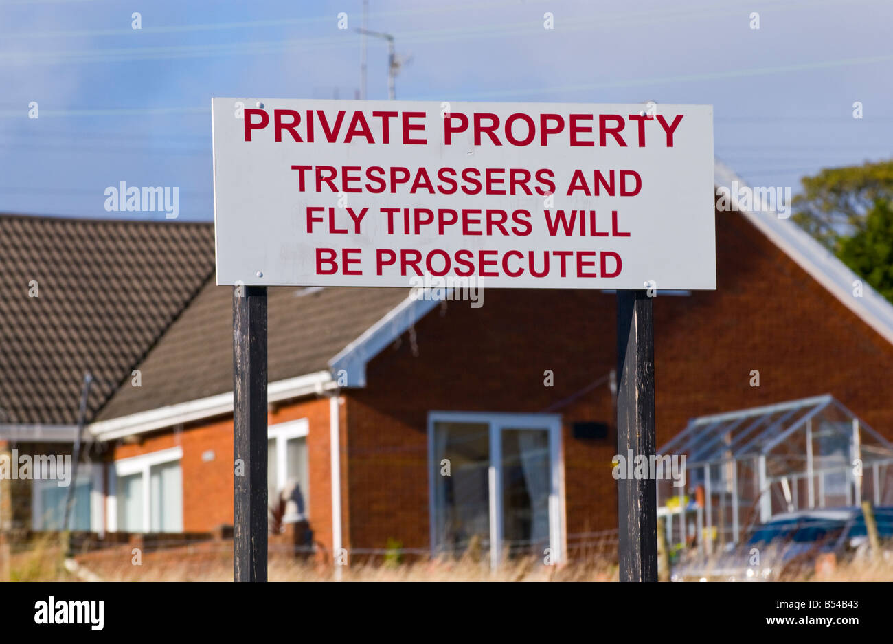 PRIVATE PROPERTY sign on land UK Stock Photo - Alamy
