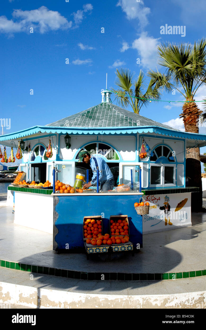 Sun quench orange hi-res stock photography and images - Alamy