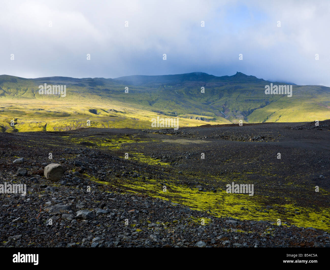 Icelandic mountain pass hi-res stock photography and images - Alamy