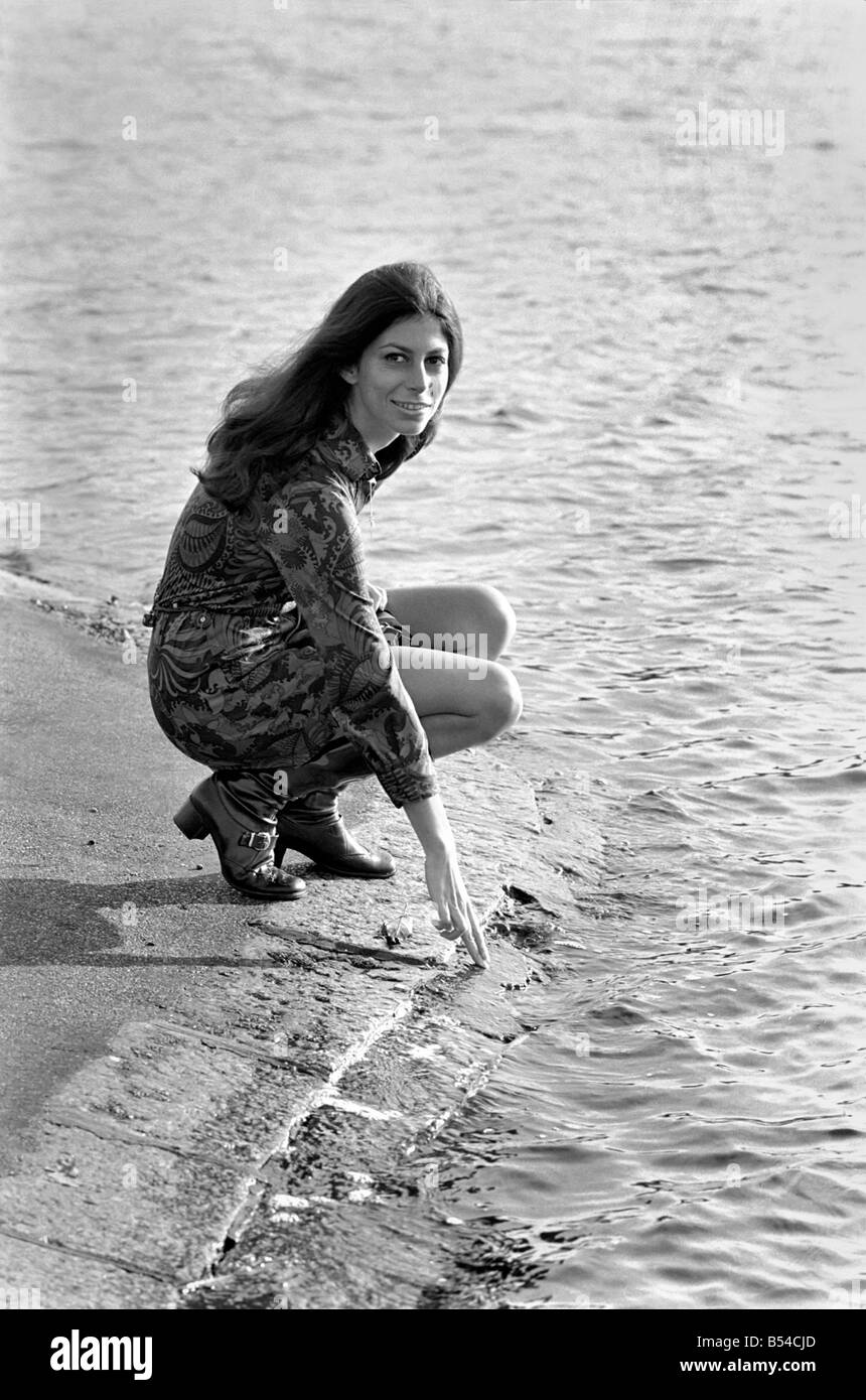 Ann Collins High Resolution Stock Photography and Images - Alamy