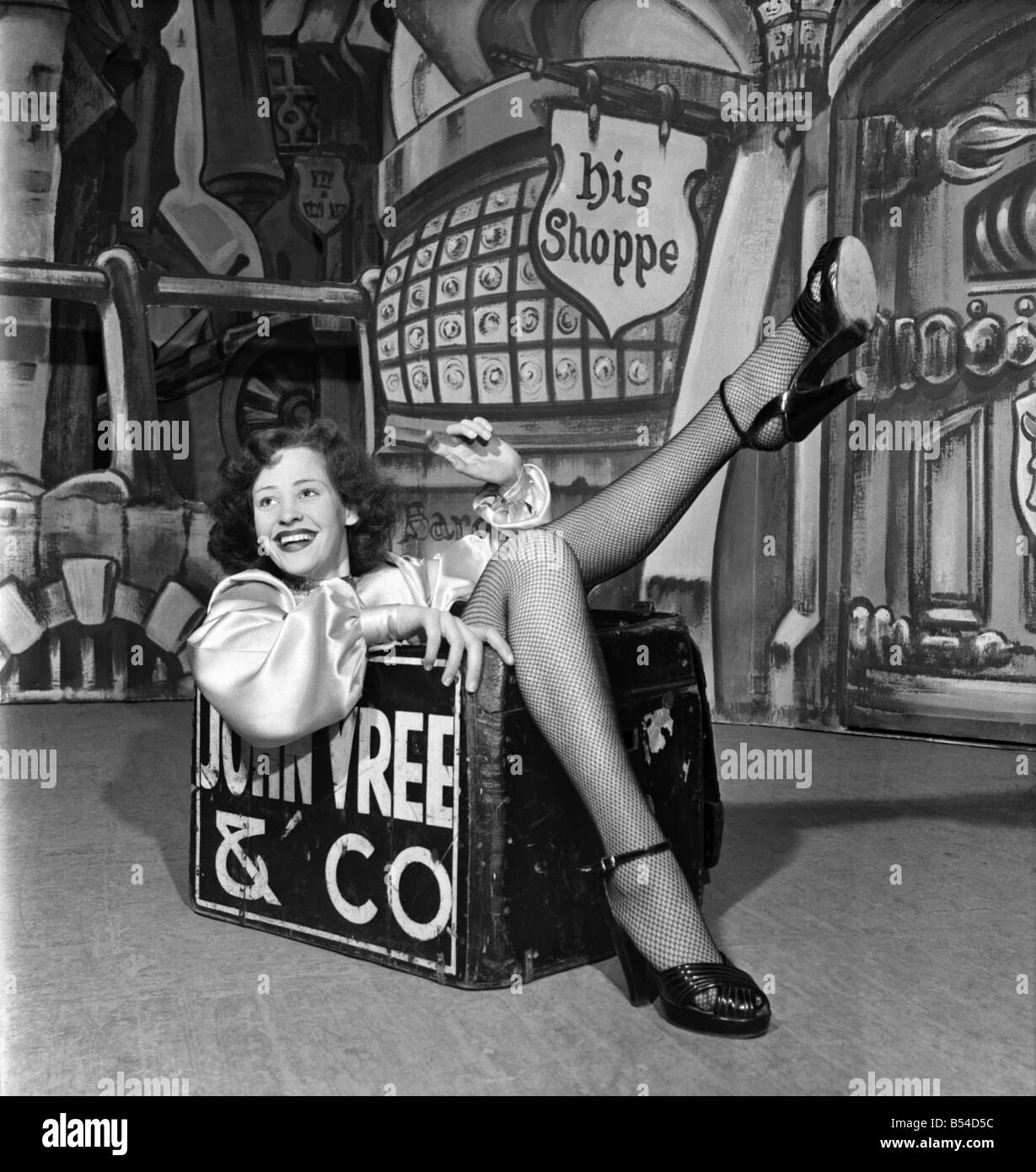 Stage actress Catherine Vree performing January 1953 D84 Stock Photo ...