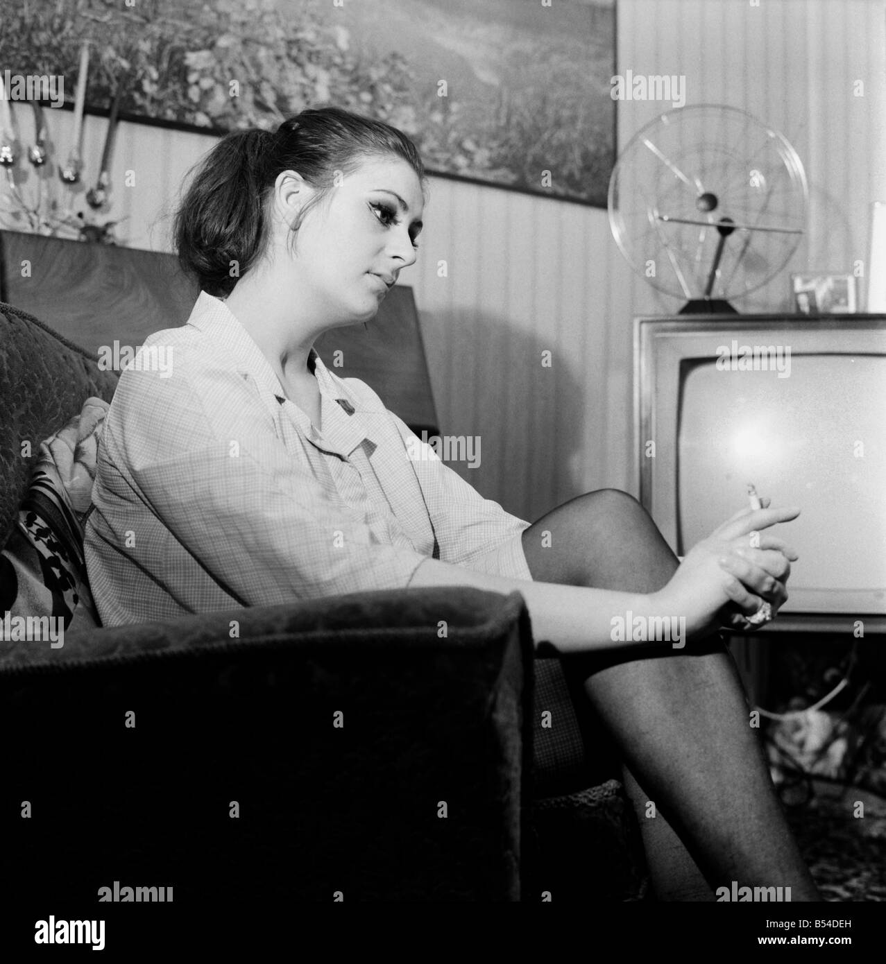 Woman smoking 1960s hi-res stock photography and images - Alamy