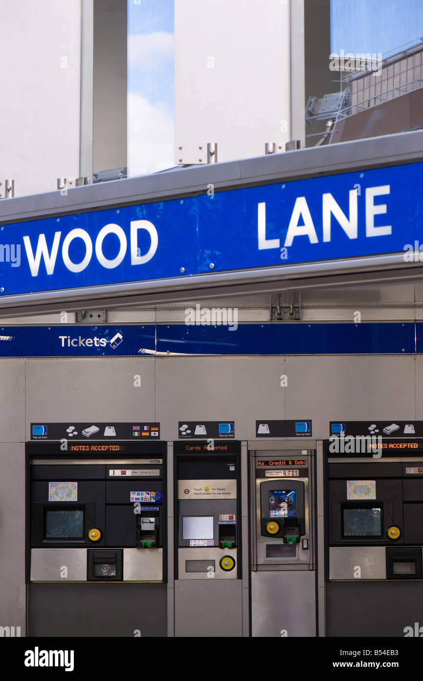 Hammersmith And City Line High Resolution Stock Photography and Images ...