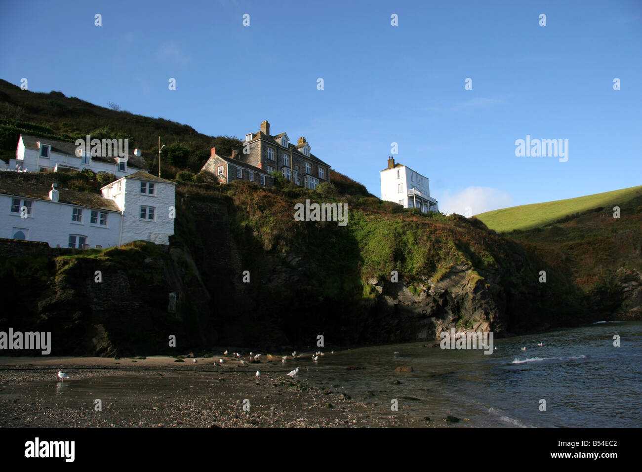 Buildings on a cliff edge hi-res stock photography and images - Alamy