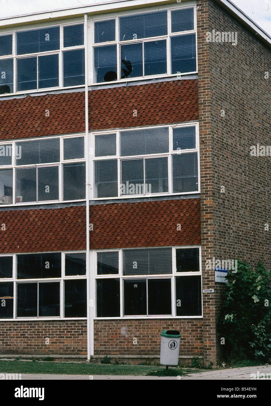 School Building where Michael Ryan shot himself August 1987 Stock Photo ...